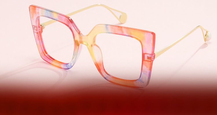 coloured spectacles