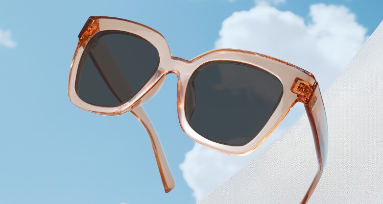 Transitions ® Lenses – Adaptive Light-Responsive Eyewear