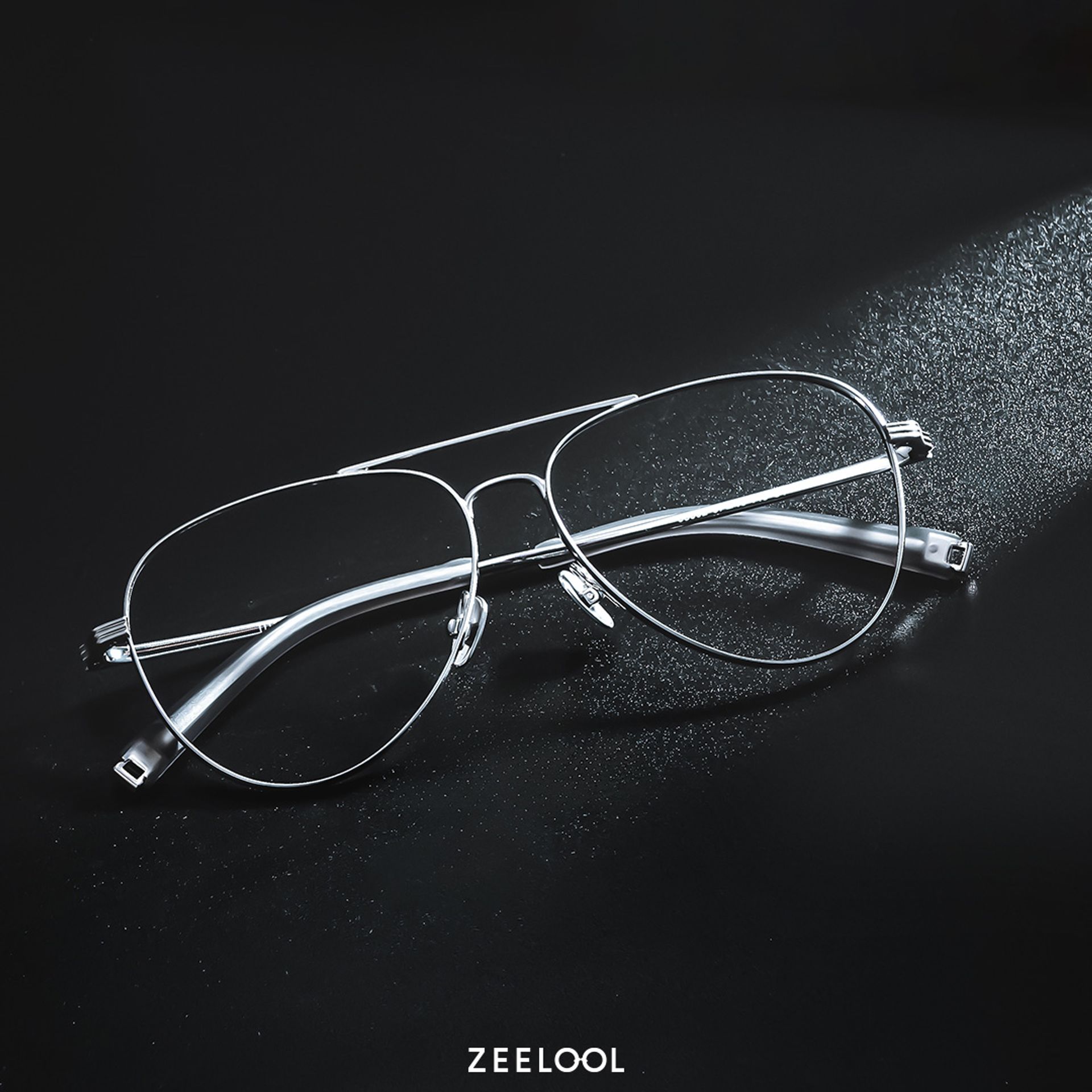 Vernell Thin Silver Metal Glasses in Aviator Design
